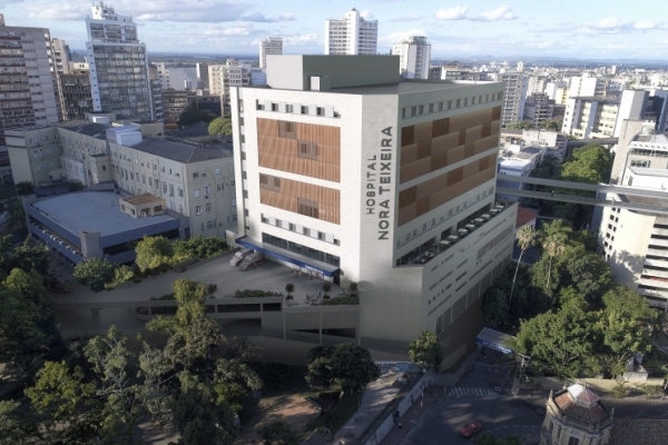 Hospital Nora Teixeira recebe nova doação de Alexandre Grendene e Nora ...